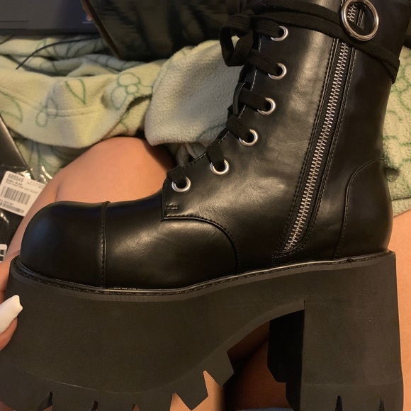 Dolls Kill | Shoes | Reality Bytes Chunky Platforms | Poshmark